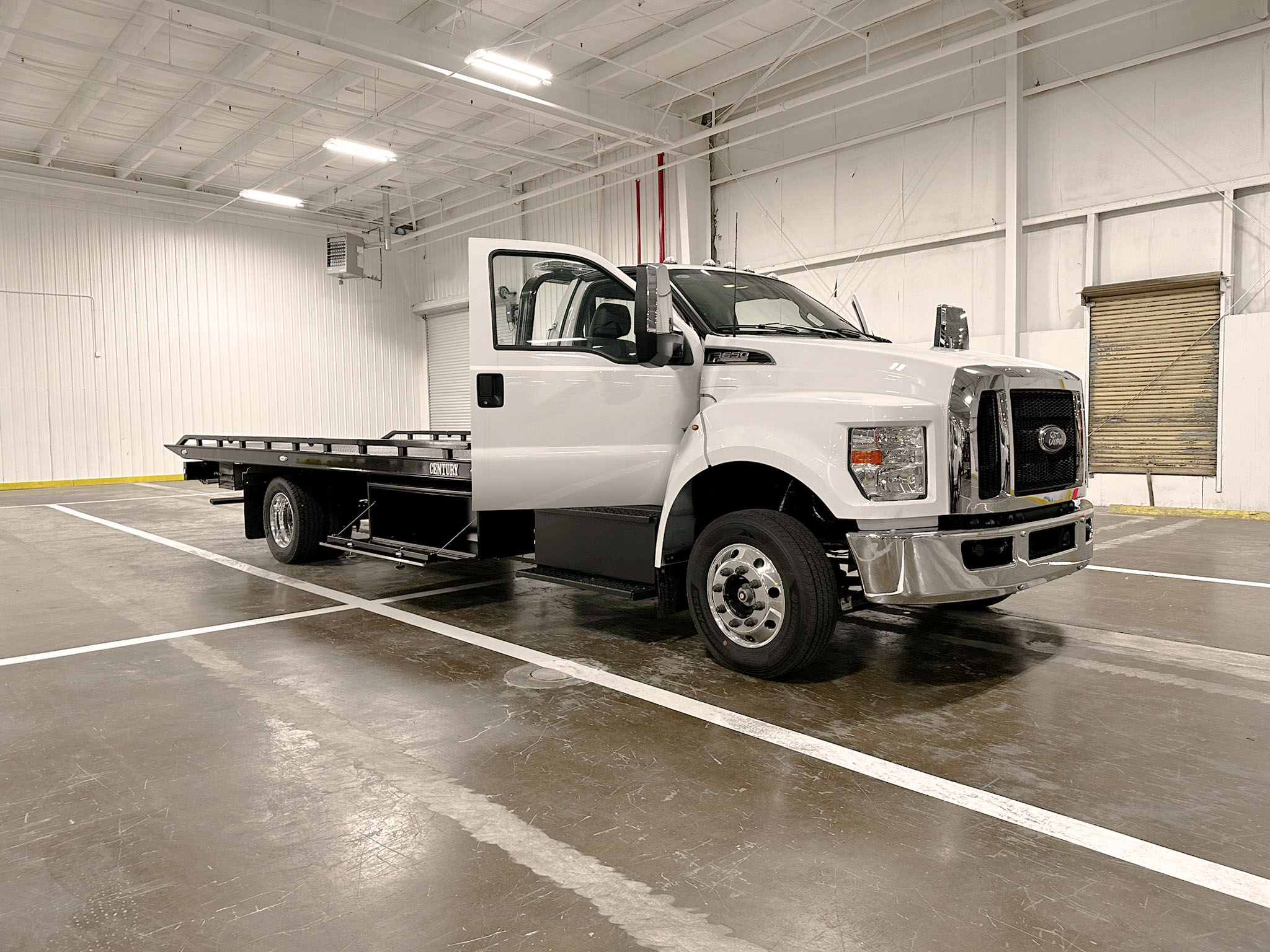 Ford F-650 with Century 12-Series - Smyrna Truck