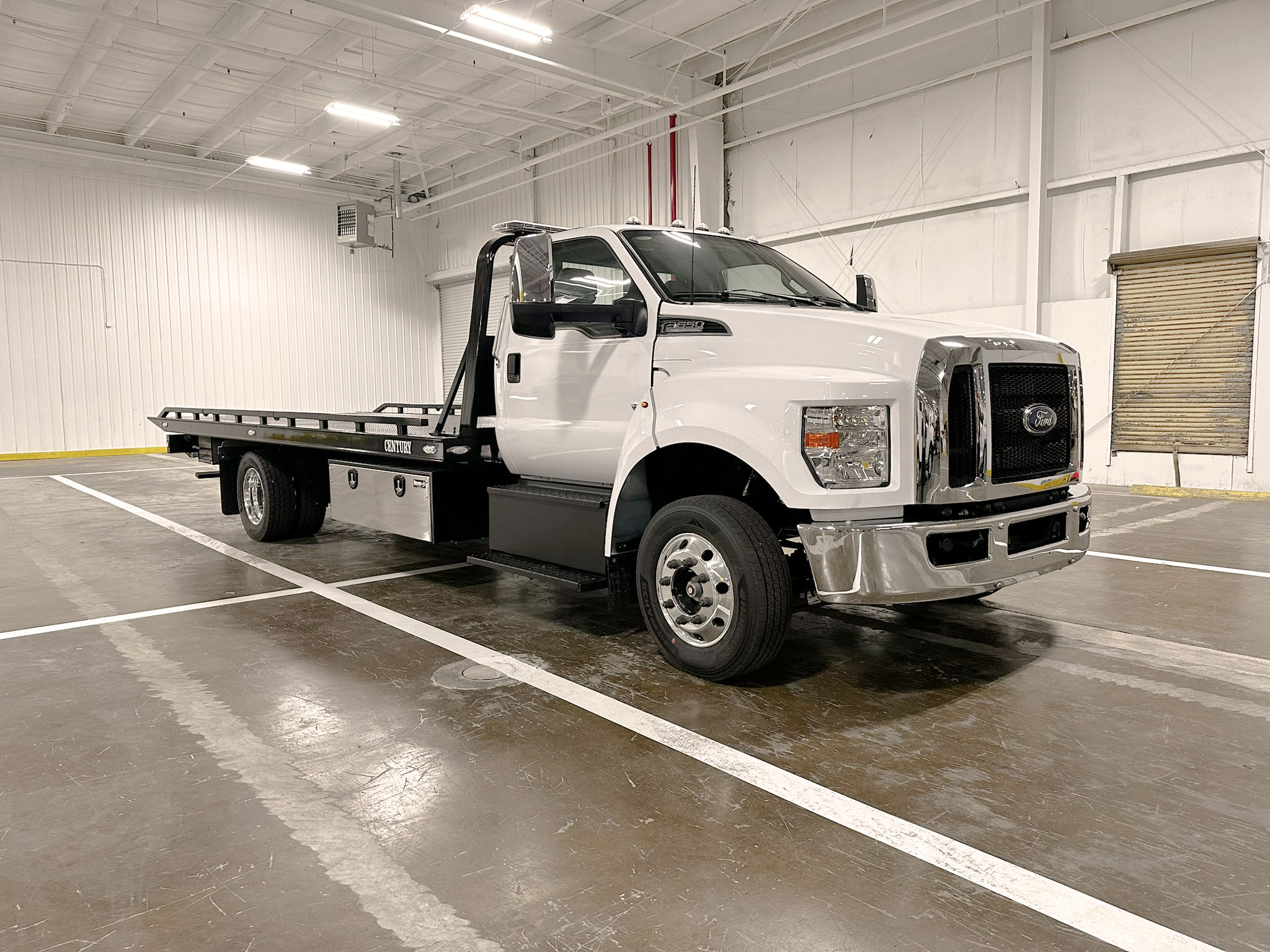Ford F-650 with Century 12-Series - Smyrna Truck